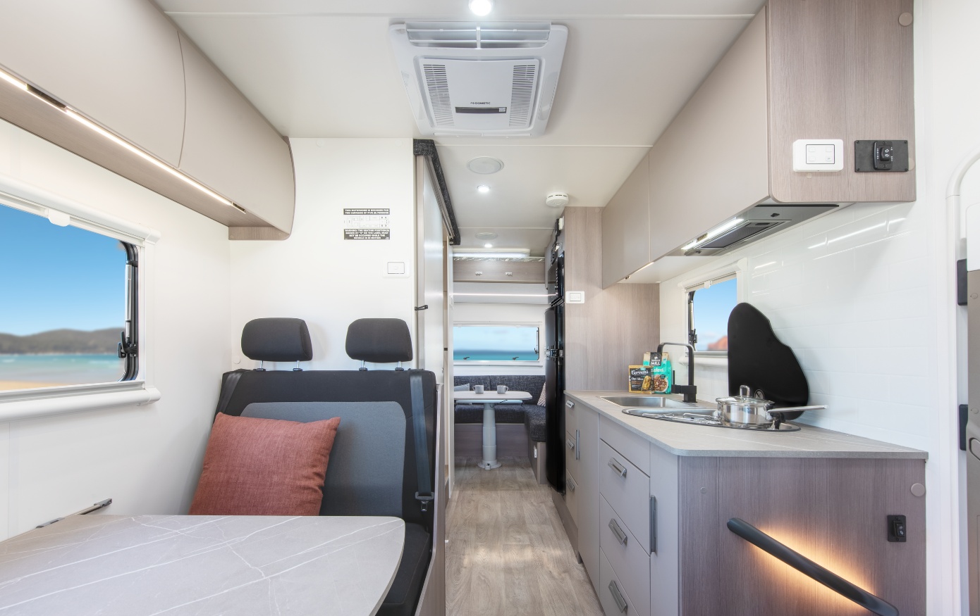 Jayco 5 Berth Excusrion | Let's Go Motorhomes