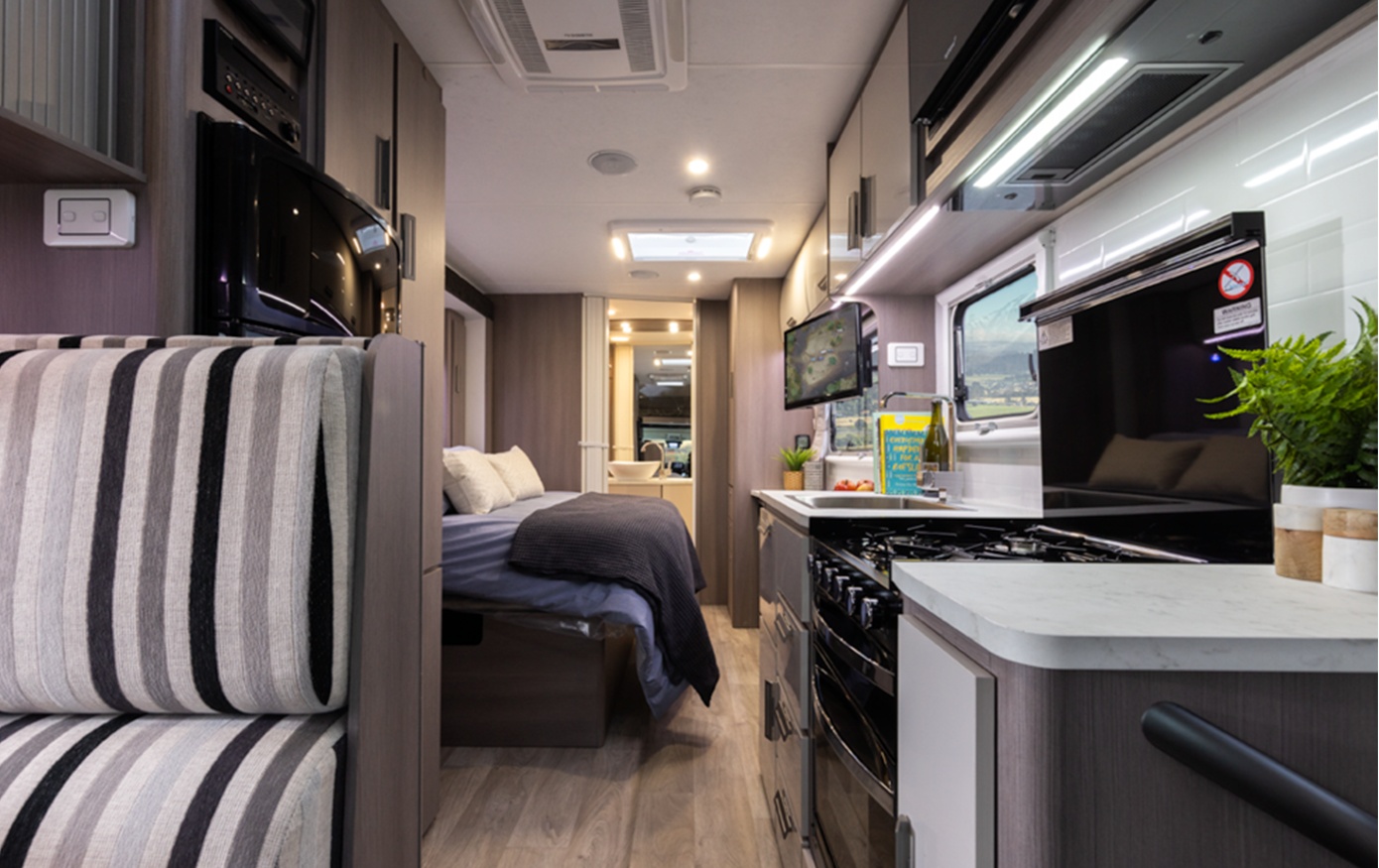Jayco Conquest Royale - Motorhome Hire | Lets Go Motorhomes